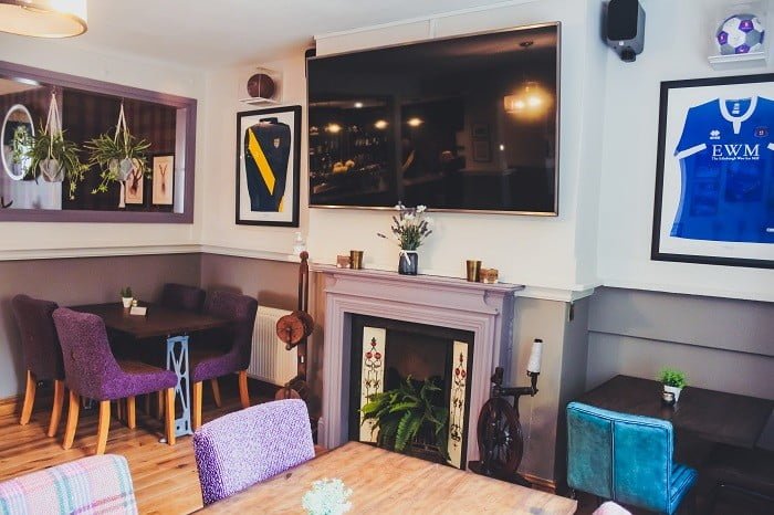 Historic ‘proper’ pub reopens after major revamp by new owners ...